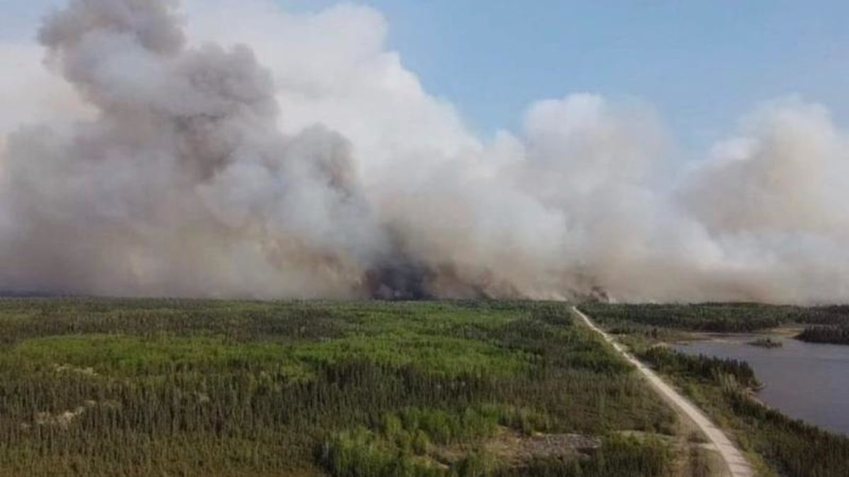 Deschambault Lake orders evacuation as wildfire nears community ...