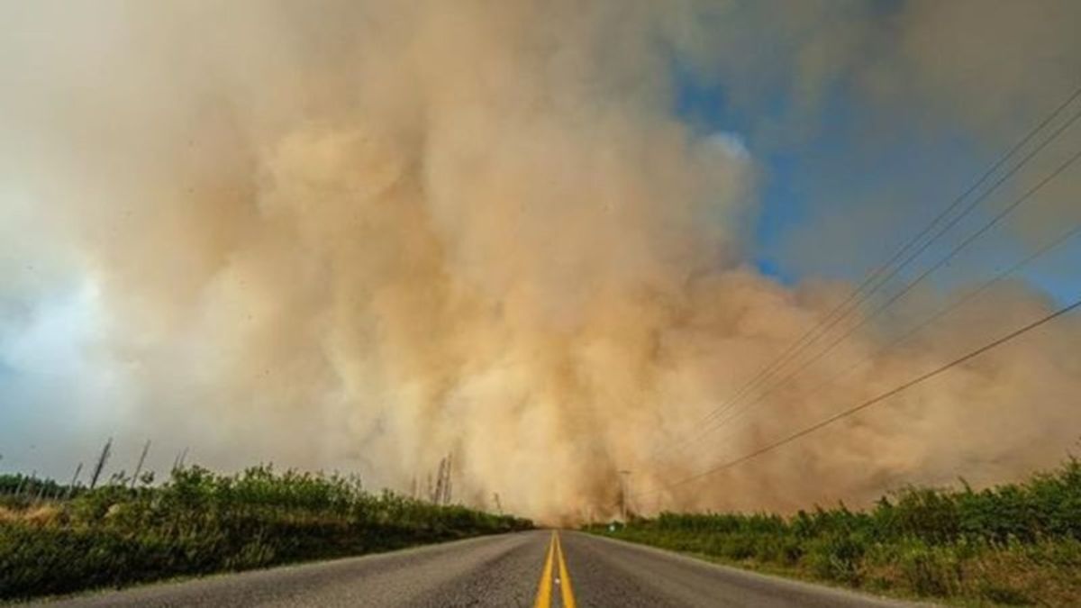 New wildfire in B.C.’s central Interior sparks evacuation order in ...