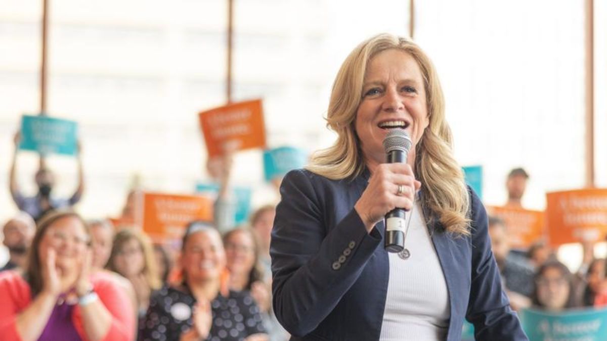 Alberta NDP, Rachel Notley hosting rally in Medicine Hat this week ...