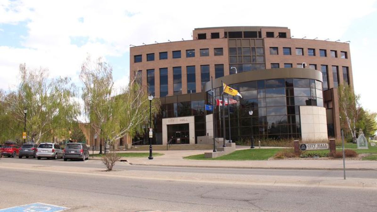 Lethbridge City Council approves feasibility study on indoor recreation ...