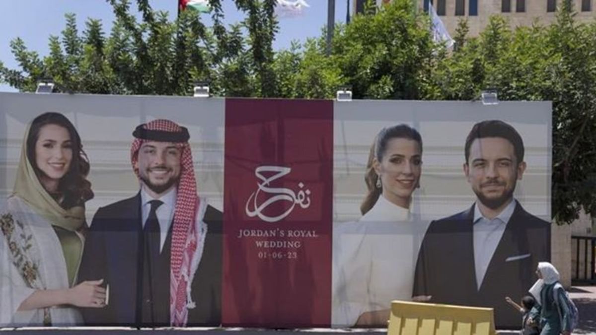 Britain’s Prince William and his wife Kate arrive in Jordan for country ...