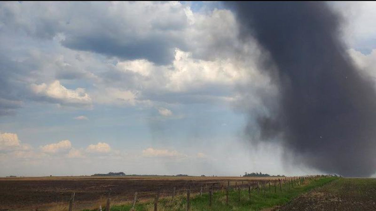 Tornado confirmed to have touched down near Stettler | Lethbridge News Now
