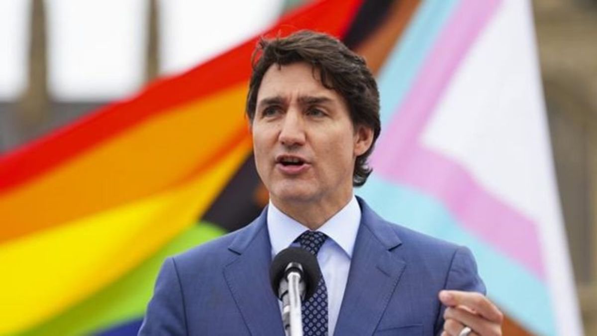Trudeau says kids denied a Pride flag at their schools have one on ...