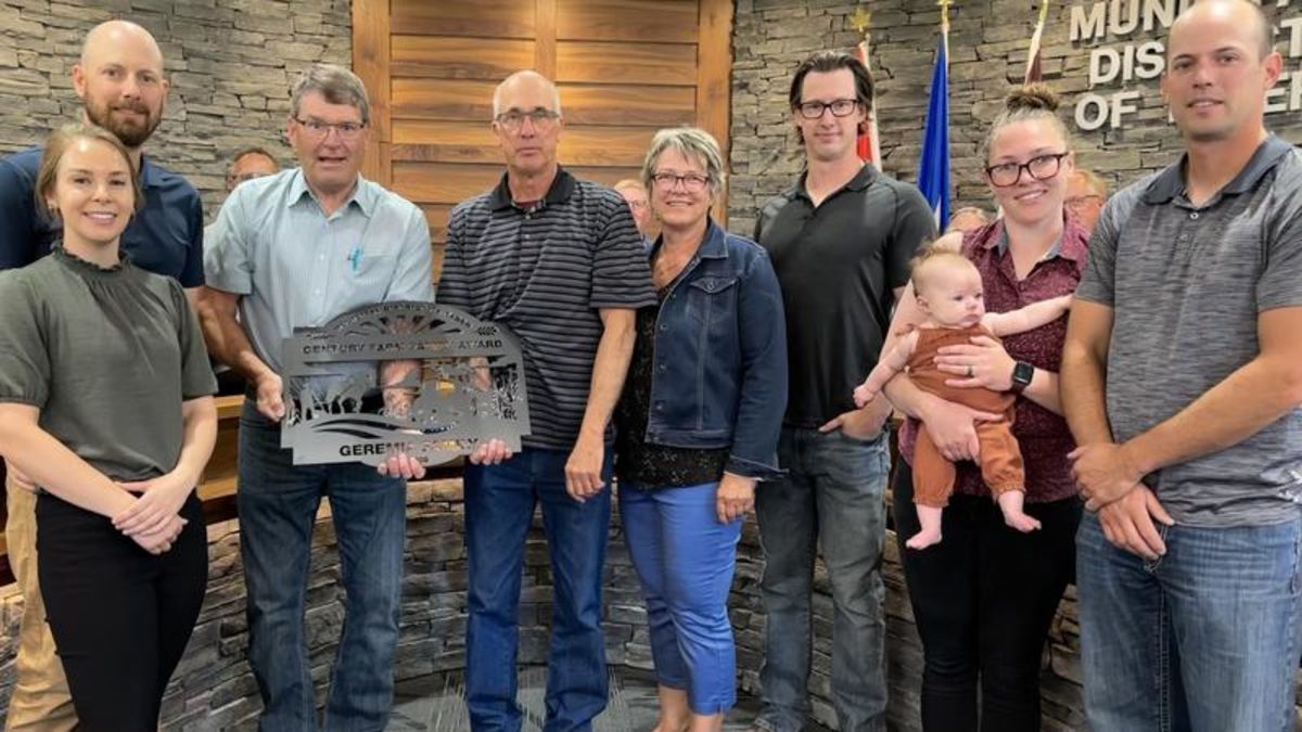 Municipal District of Taber presents award to family for 100 years of ...