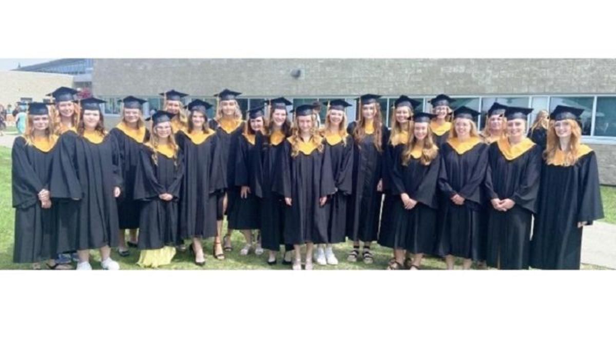 Chinook’s Edge congratulates first graduates from Vet Tech Assistant ...