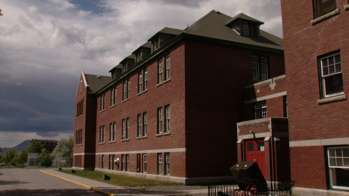 Denialists tried to dig up suspected unmarked graves at Tk’emlups ...