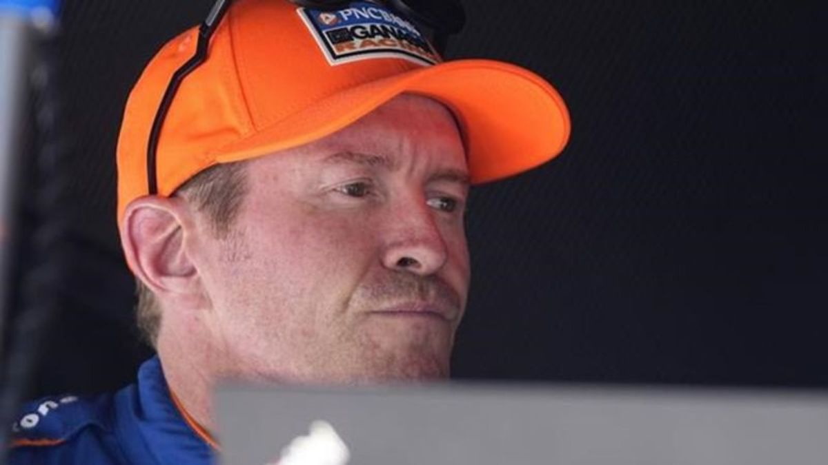 IndyCar champ Will Power shoves Scott Dixon after crash during practice ...