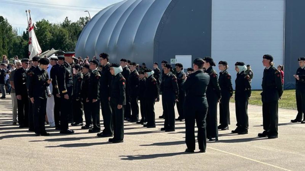 Canada’s top military commander returns to Medicine Hat for cadet ...