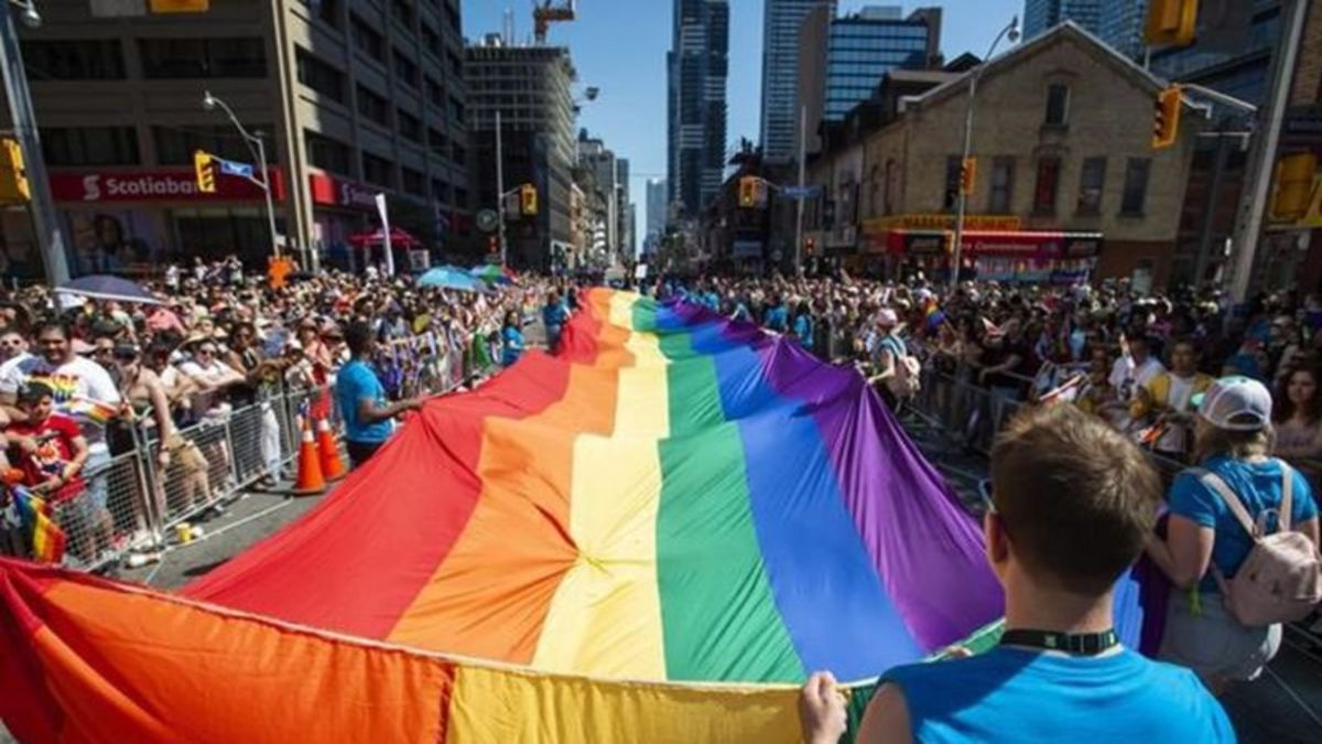 Large crowds expected as Toronto hosts Canada’s largest Pride parade | paNOW