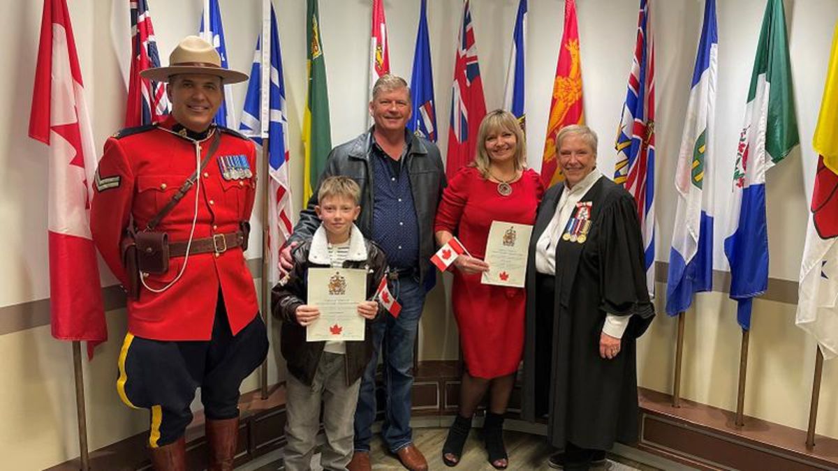 Ukrainian woman celebrates her first Canada Day as Canadian citizen ...