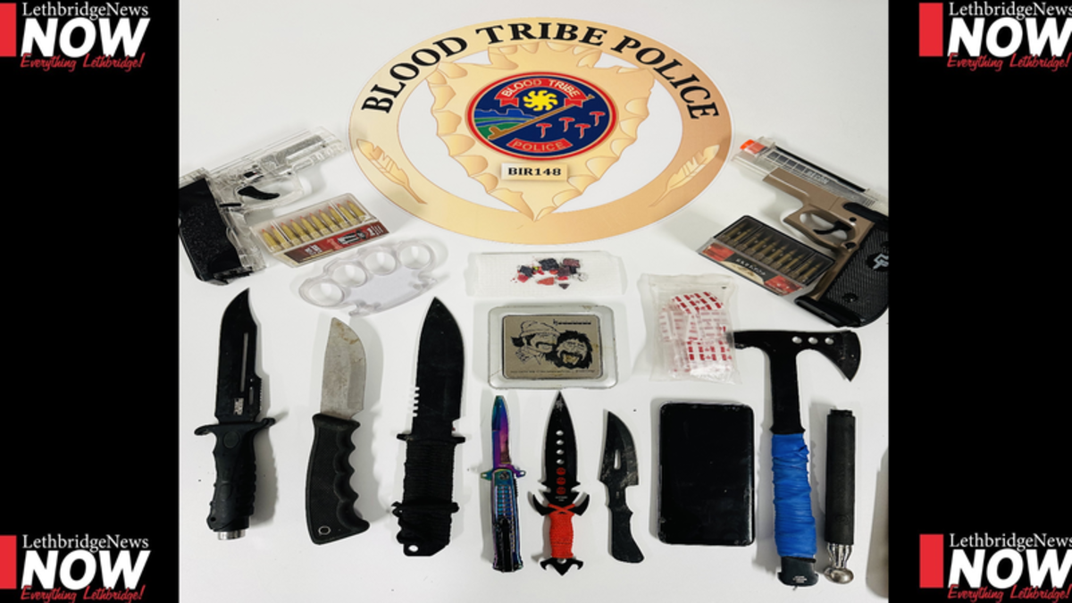 Blood Tribe Police seize drugs, weapons from residence | Lethbridge ...