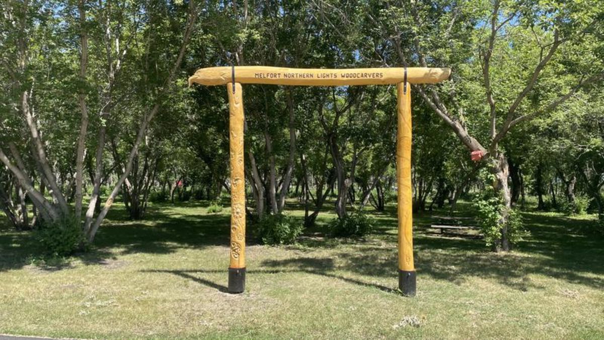 Melfort Woodcarvers adding two more archways to Spruce Haven Park ...