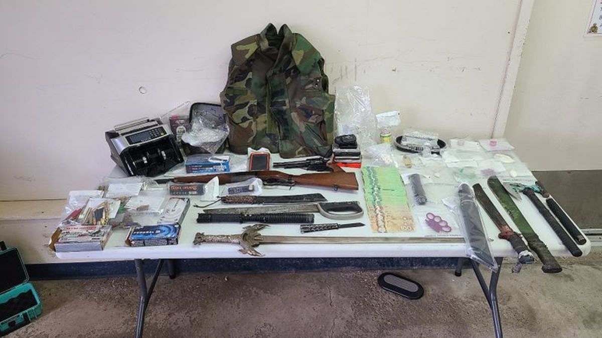 Sundre RCMP and partners execute search warrant | rdnewsnow.com