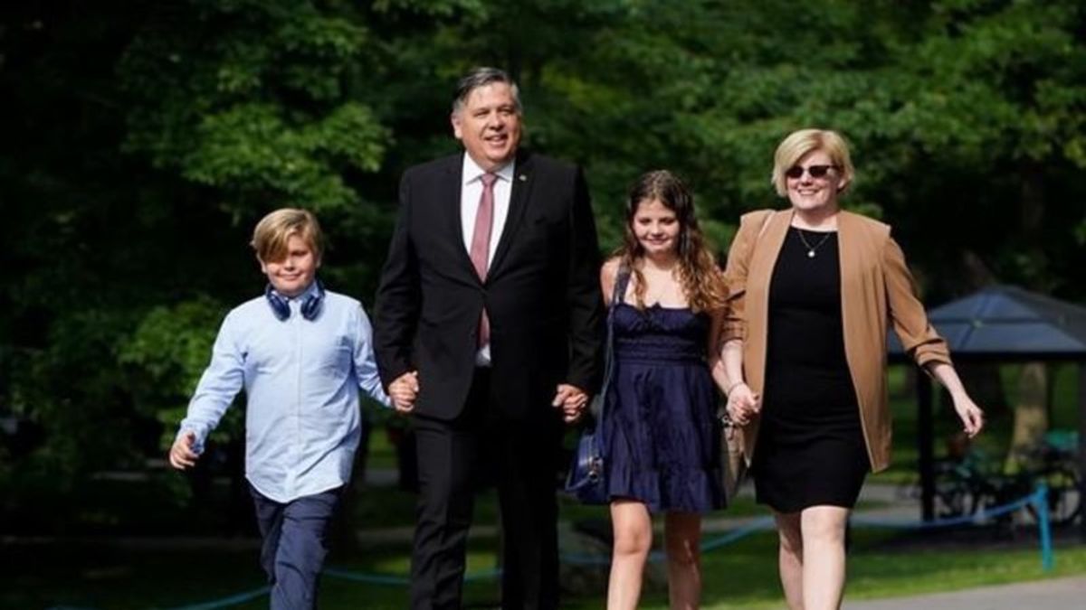 Qualtrough returns as Canada’s sports minister, replaces St-Onge ...