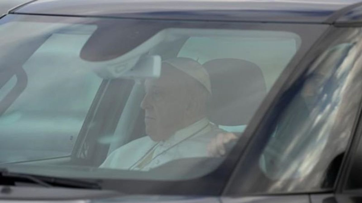 Pope Francis To Find Heat And Hope In Portugal Along With The Fallout