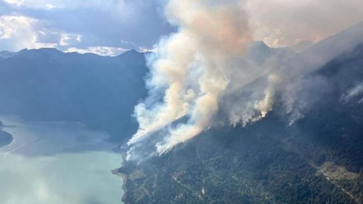 In the news today: Challenging week ahead for crews battling B.C ...