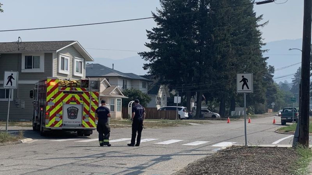 Power line down and sparking in Vernon | Vernon Matters