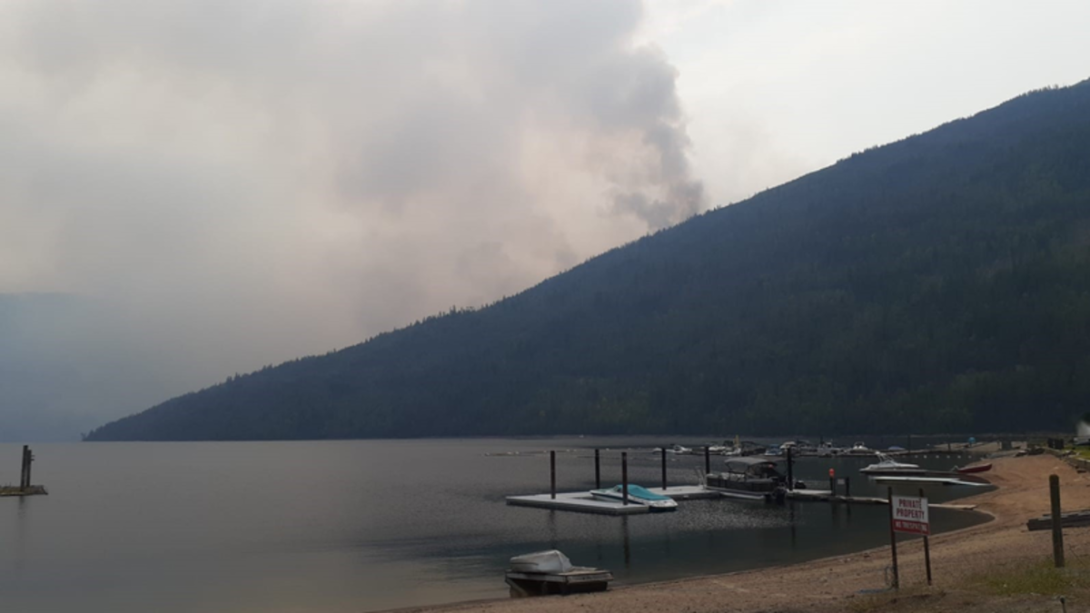 Merging Fires: Lower East Adams Lake and Bush Creek East wildfires ...