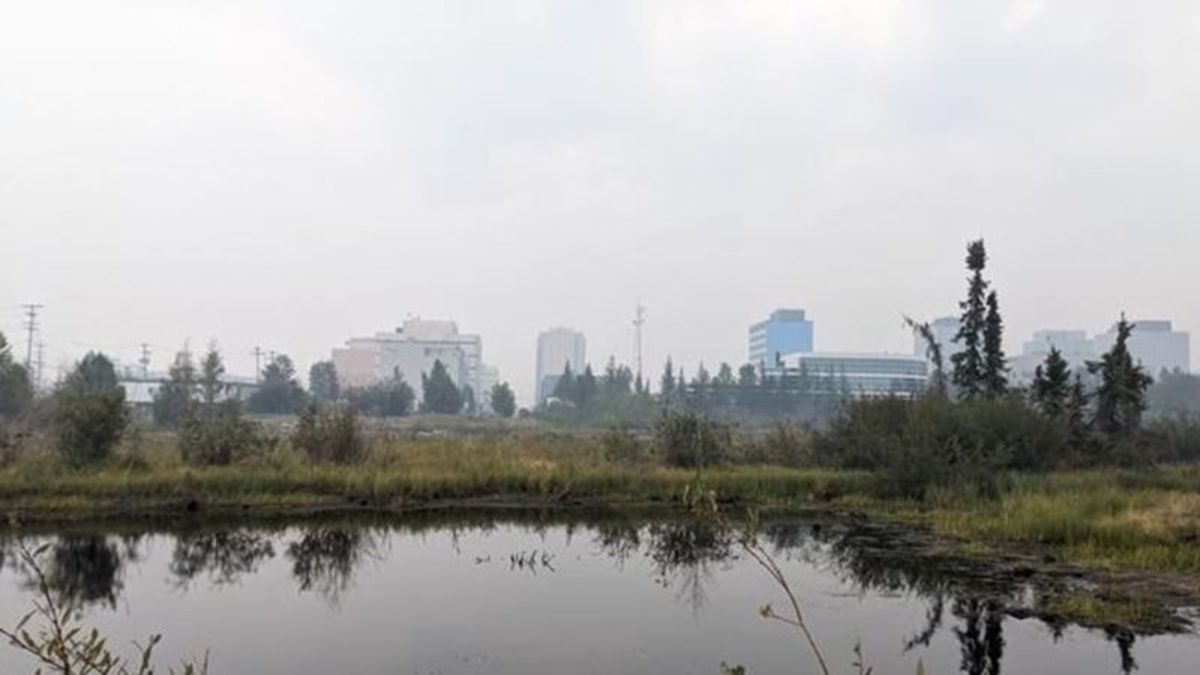 Yellowknife mayor says it’s too unsafe for residents to return to the ...