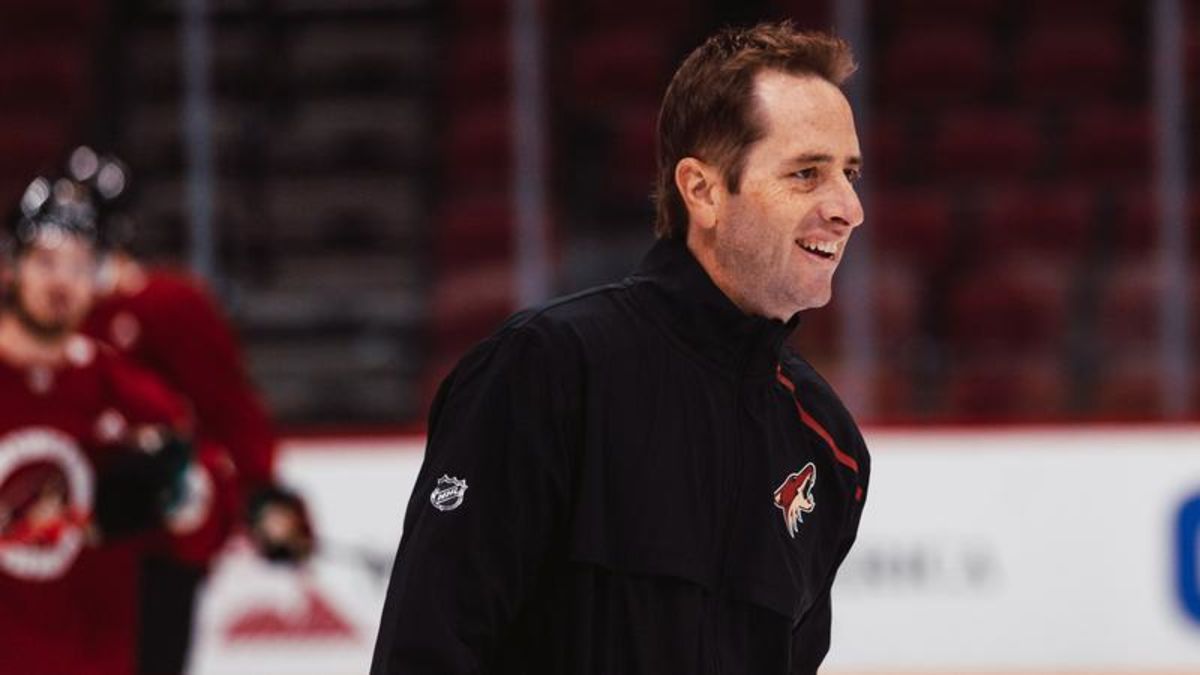Battlefords local, Schwab re-ups as Coyotes goalie coach | battlefordsNOW