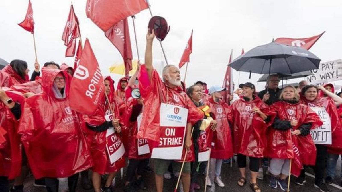 Almost half of Canadians say workers’ right to strike outweighs ...