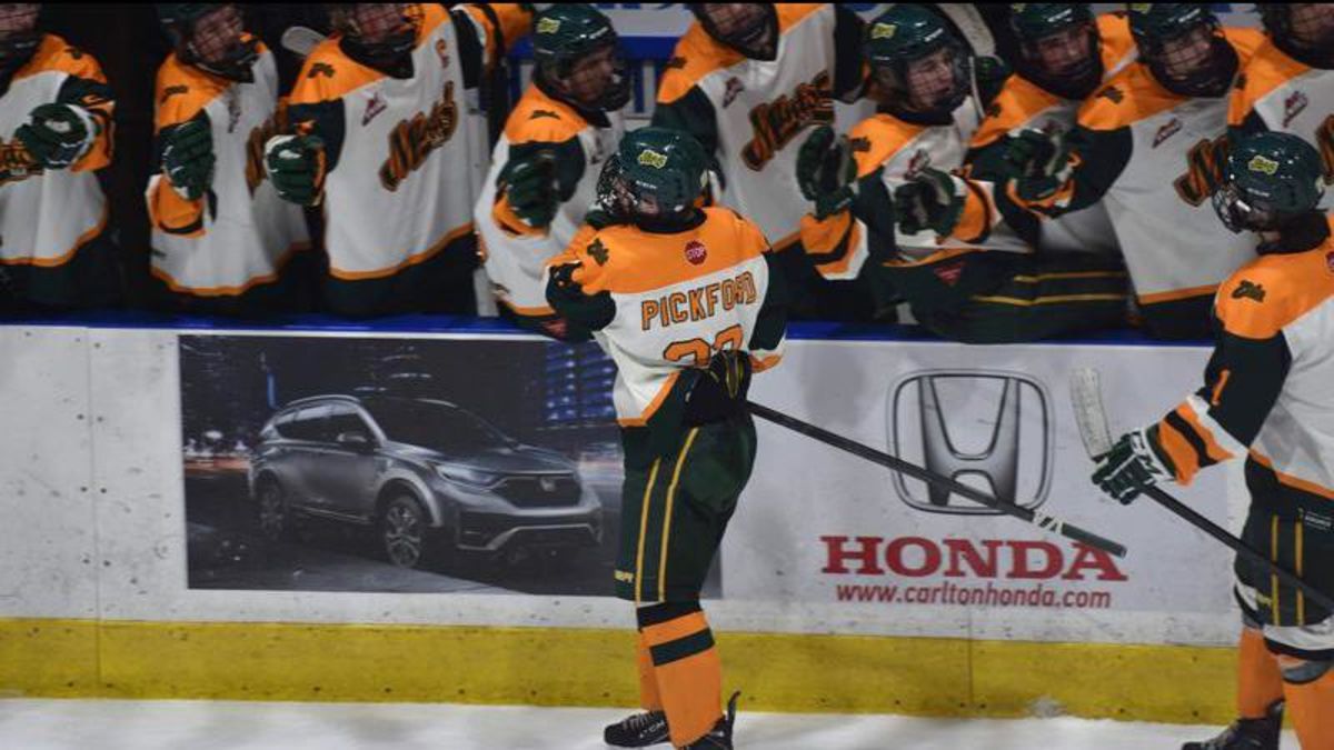Mintos forward Pickford signs with WHL’s Royals | battlefordsNOW