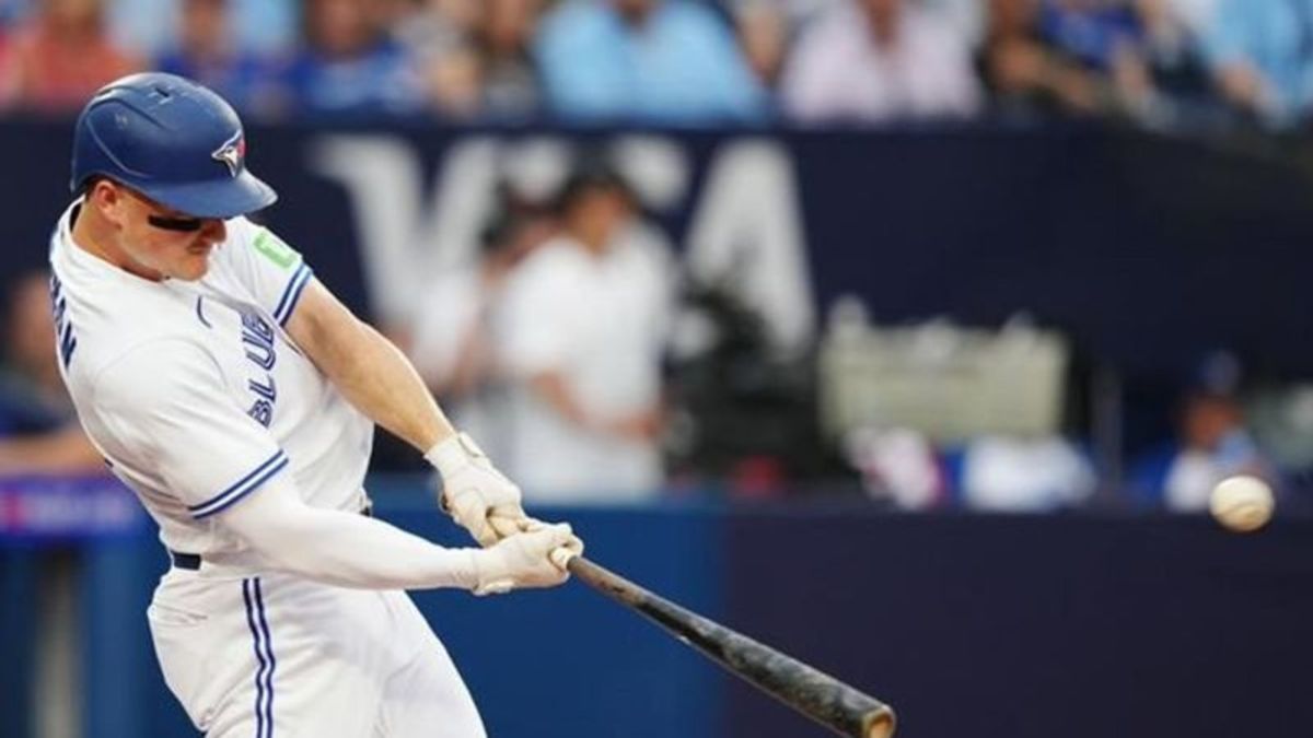 Blue Jays third baseman Matt Chapman returns to game lineup after ...