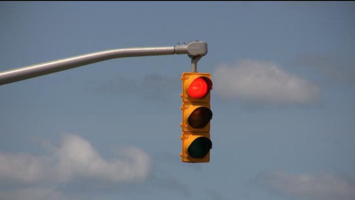 Installation of Traffic Signals at 132 Avenue and 97 Street | EverythingGP
