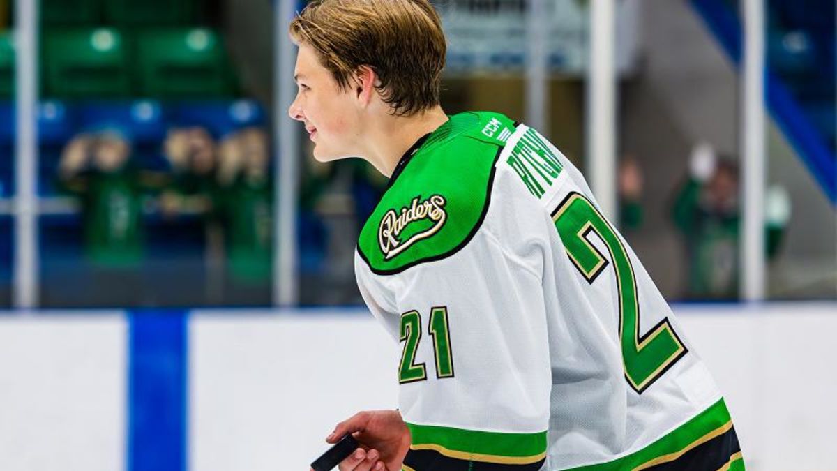 Top rookie Ritchie riding high heading into new season | paNOW