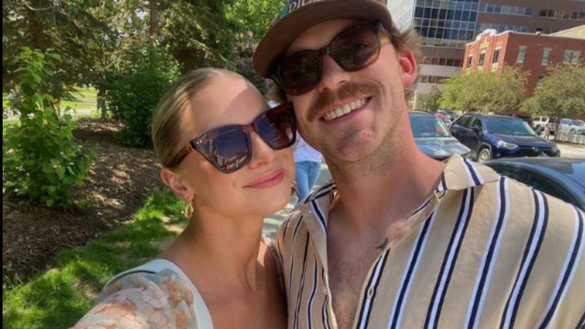 Broncos bus crash survivor wins Amazing Race Canada | paNOW