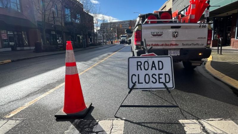 Concrete pour forcing closure of Commercial St. block in downtown ...
