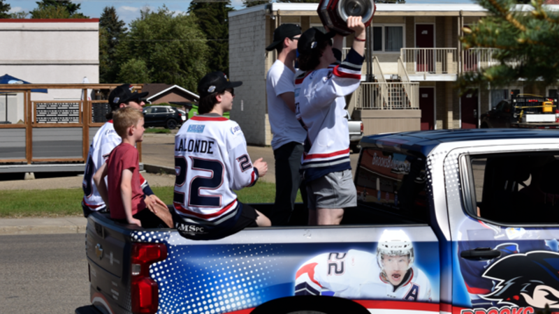 Brooks Bandits cap off BCHL title with a championship parade | CHAT ...