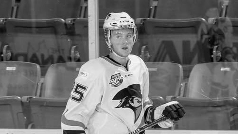 Sotwe خليجية everything about her is top-notch, from her