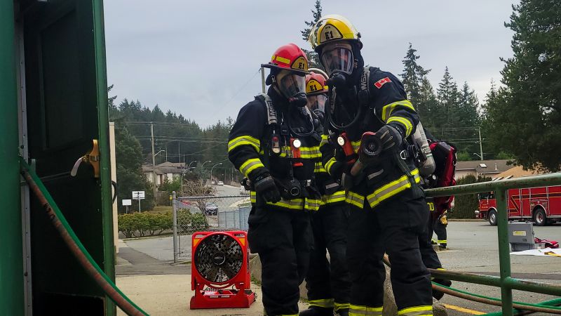 VIDEO: Nanaimo firefighters perfect rescue skills at closed school ...