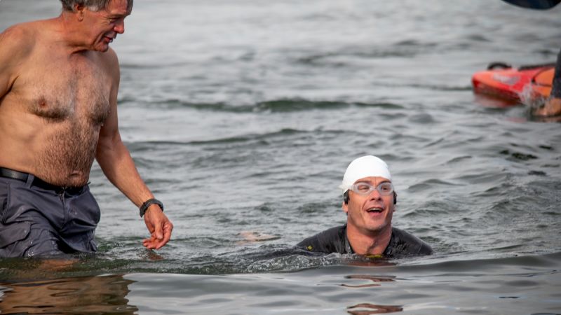 ‘I didn’t leave anything in the tank:’ blind swimmer completes 30km ...