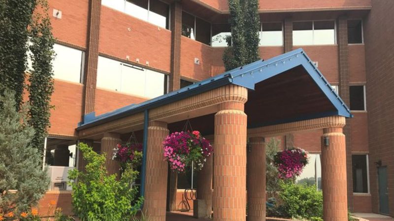 Mayor of Grande Prairie offering support and solace to NWT evacuees ...
